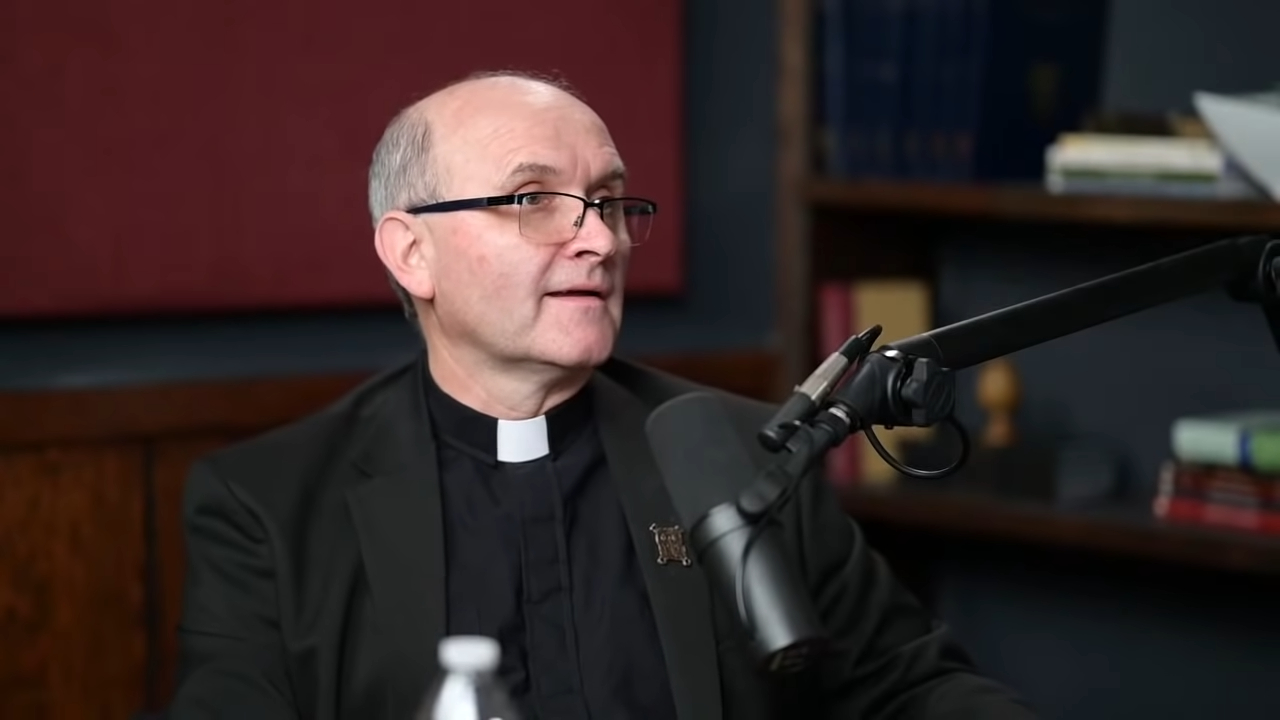 „Egy jó szentgyónás erőteljesebb, mint egy ördögűzés” - exorcista pap ...